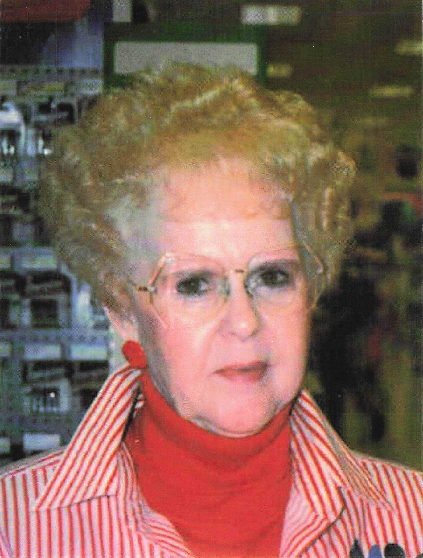 Dawn Karamaneh Maynard | Hamiltons Funeral Home