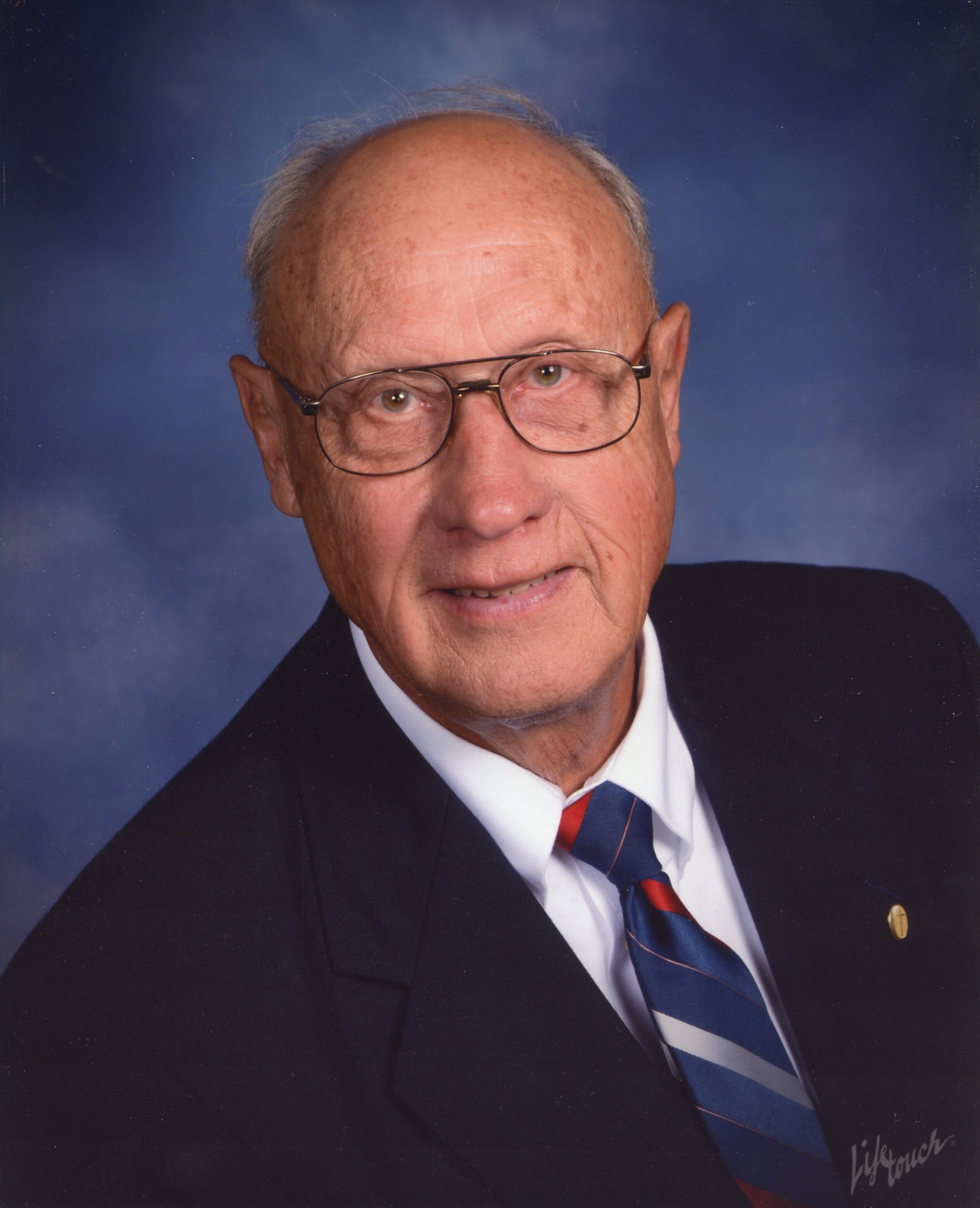 Eldon G. Nolte | Hamiltons Funeral Home