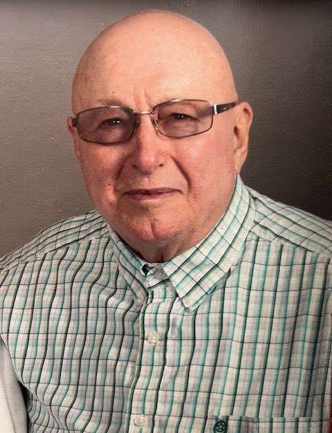 Maurice "Moe" V. Hamling | Hamiltons Funeral Home