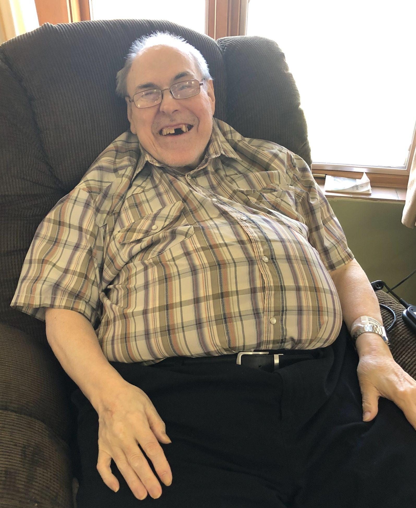 Roger Christenson | Hamiltons Funeral Home