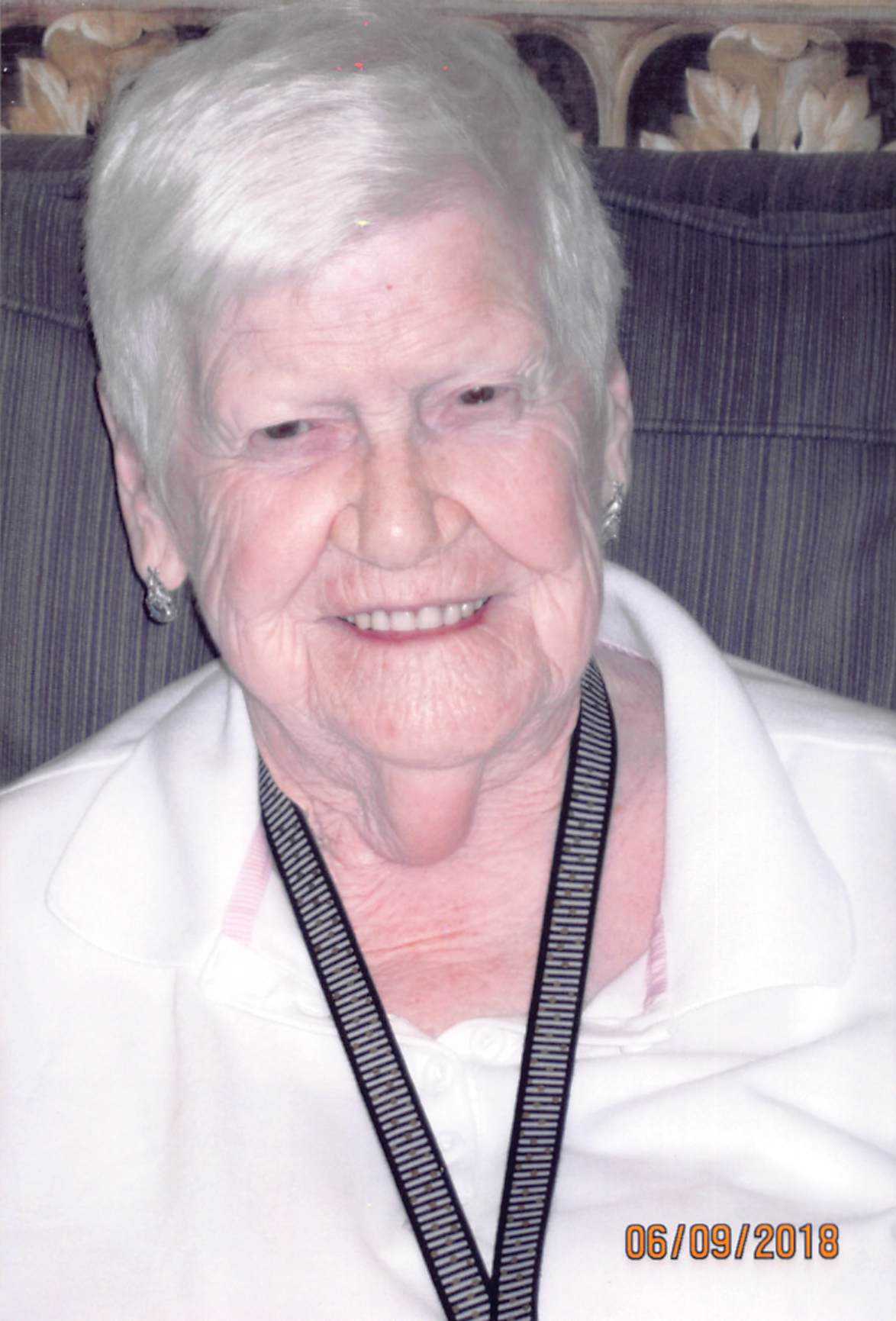 Maggie Lou Derrough | Hamiltons Funeral Home