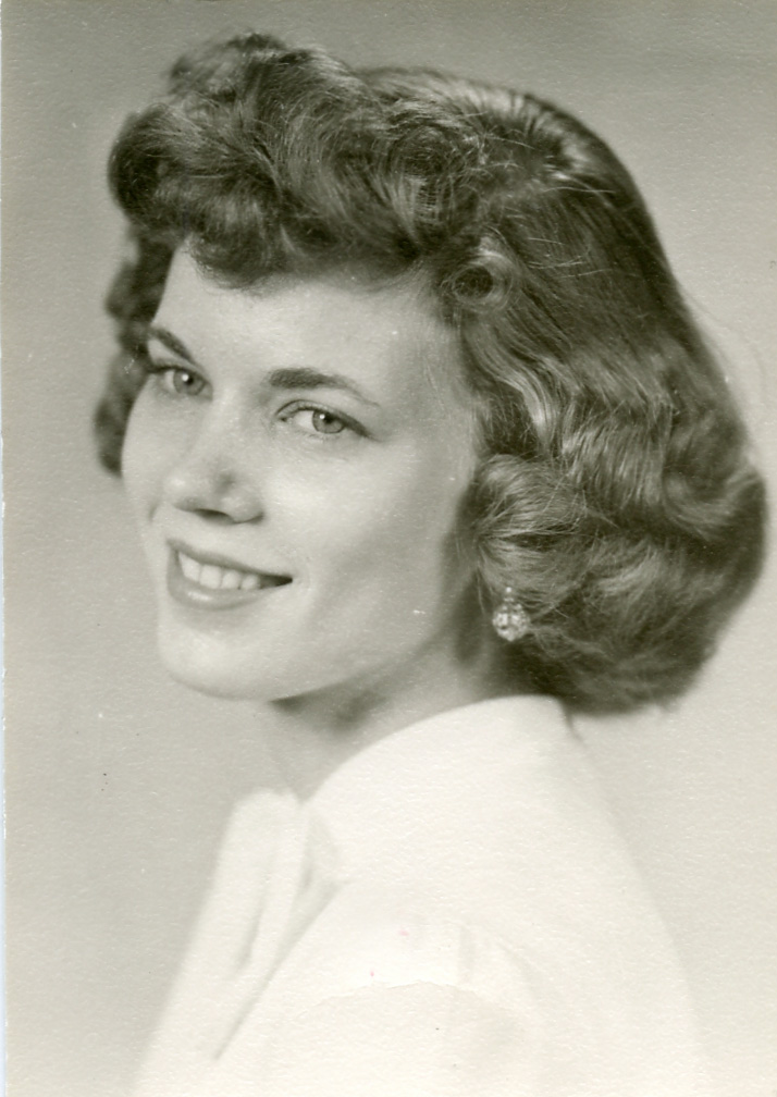 Marilyn Reeves | Hamiltons Funeral Home