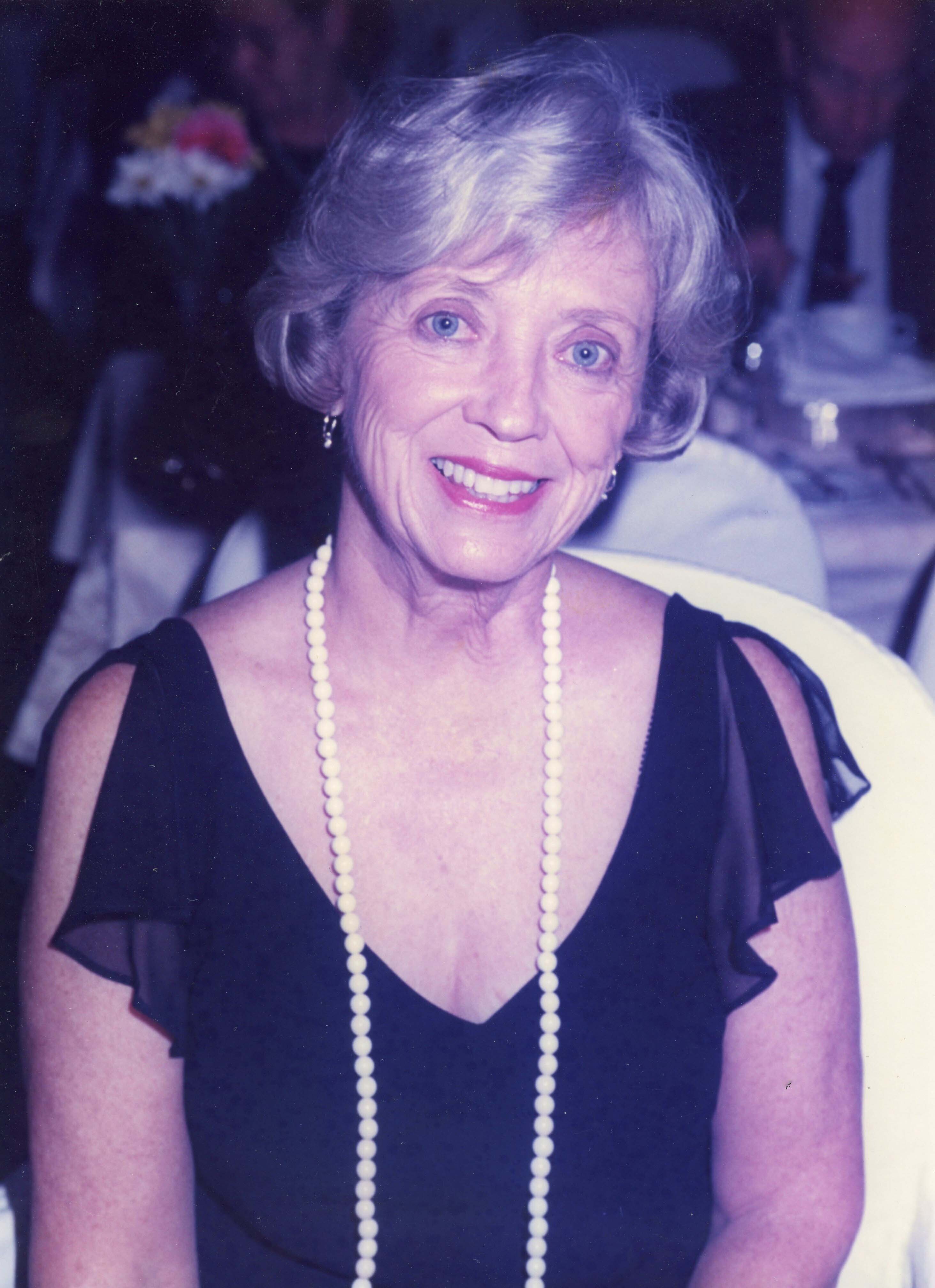 Jewel Anne Porter | Hamiltons Funeral Home